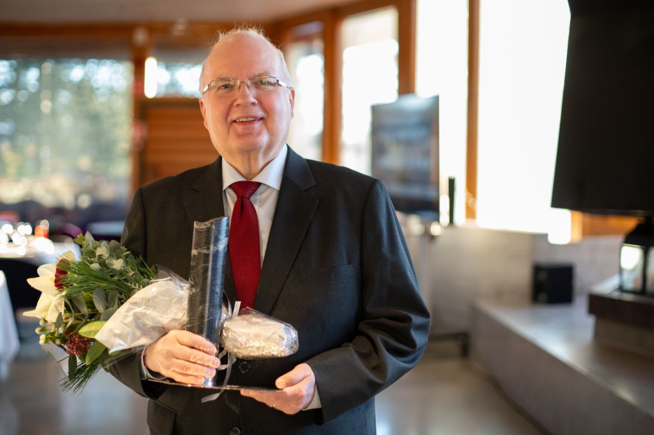 Professor Peter Lund awarded as Espoo Ambassador 2023 | Visit Finland